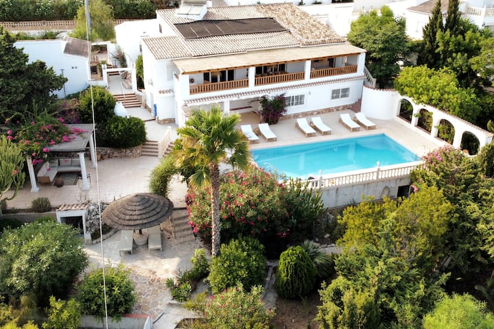 Villa Avec Vue Sur La Mer & Piscine Chauffée - Calp