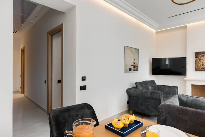Suite With Fireplace And Balcony /2bd - Corfu