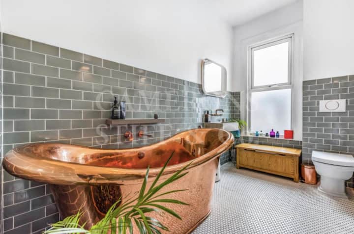 Lovely 2 Bed Flat With Private Garden - Harrow