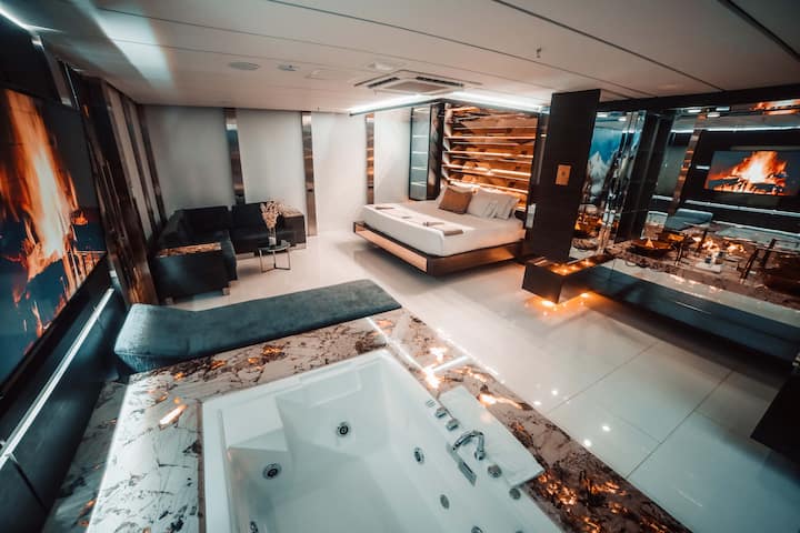 10 Bedroom Lleras Diamond - Medellín