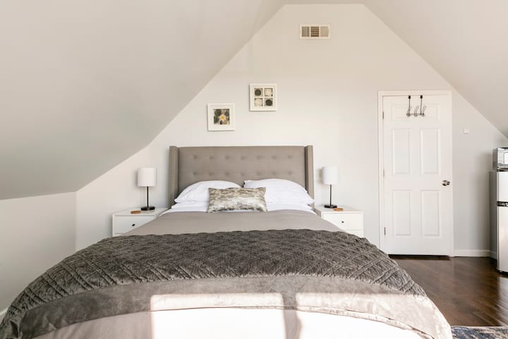 Private Room With Great View - Stratford, CT
