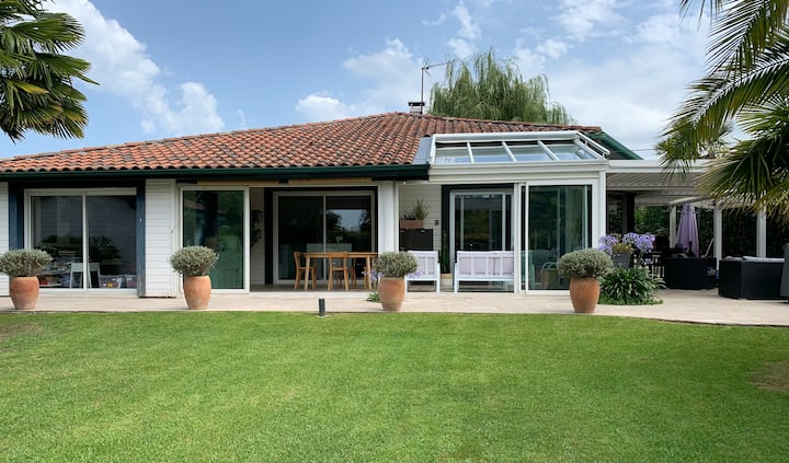 Villa Familiale Piscine, Jacuzzi - Pays basque français