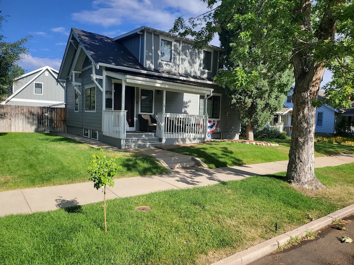 Early Century Modern -
Business And Get Away - Denver, CO