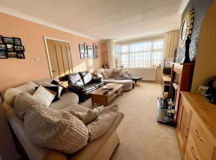 Cosy House - Aéroport de Londres Luton (LTN)
