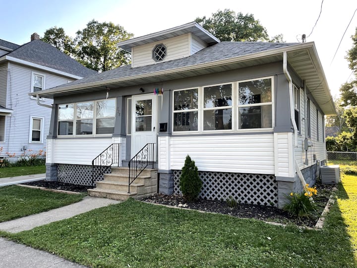 5-minutes To Lambeau And Downtown, 2-bedroom. - グリーン・ベイ, WI