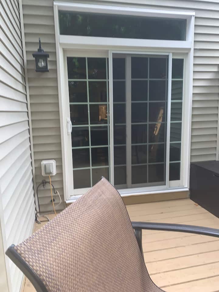 Private And Peacful 3 Bedroom Home With 2.5 Bath. - Yorktown, VA