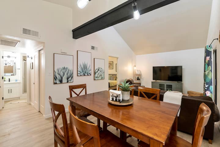 Walk To Downtown Gilbert-newly Remodeled 2br 2ba - Gilbert, AZ
