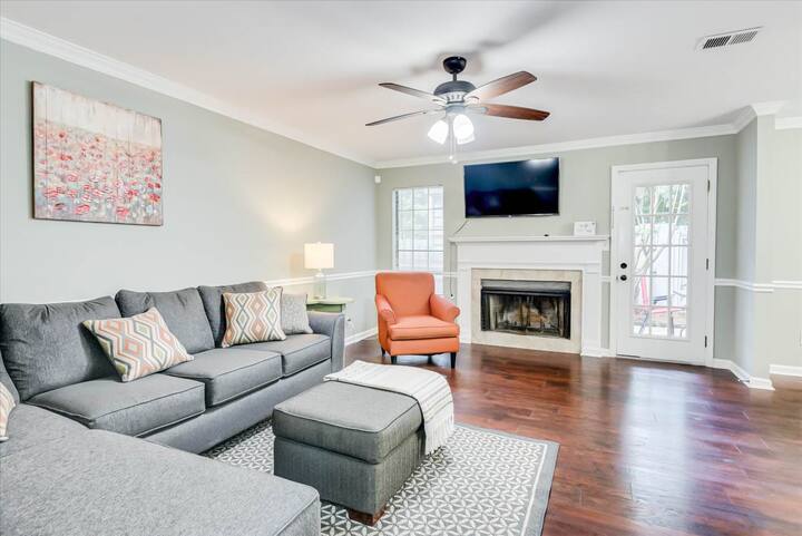 Spacious 4 Br 3 Ba Augusta Home W/ Private Baths - Augusta, GA
