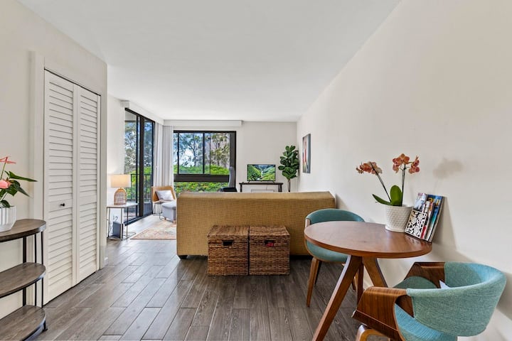 1-bedroom Condo Across From Kahana Beach - Maui, HI