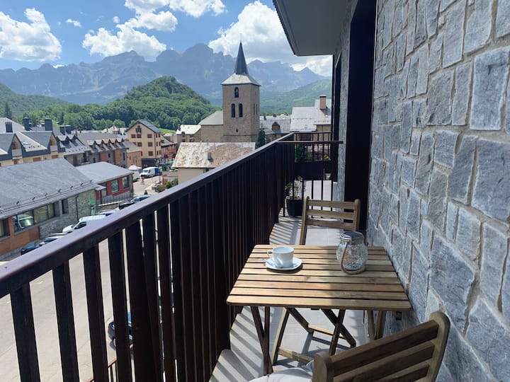 The Best Views - Torla-Ordesa