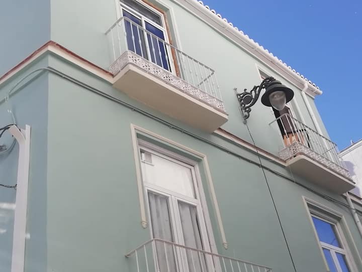 Casa En Centro Histórico Para Grupo O Familia. - 말라가