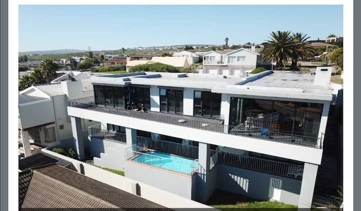 Espaciosa - Spacious 2-bedroom  Aprtm Shared Pool - Langebaan