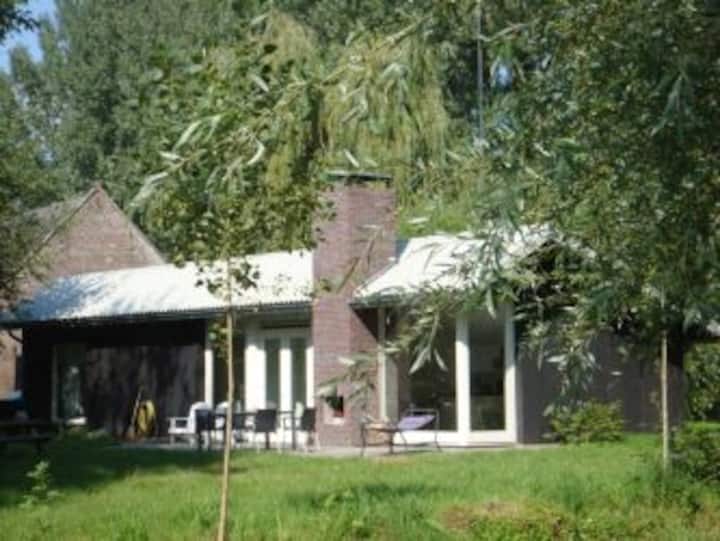 Natuurhuisje In Prachtige Omgeving - Best
