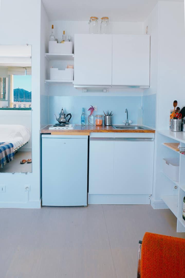 Frioul : Magnifique Studio Avec Vue Sur Le Port - Marseille