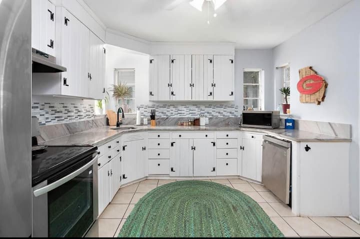Quiet Home In Historic Brunswick - Brunswick, GA