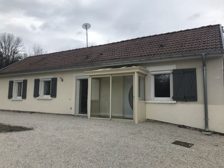 Maison Chaleureuse Avec Parking Gratuit - Lure
