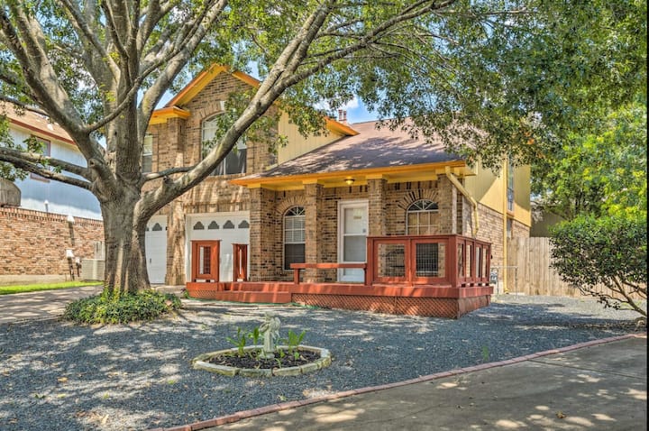 New! Austin House W/ Back Yard - 15 Mi To Downtown - Cedar Park, TX