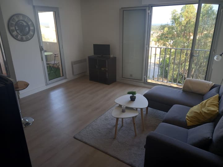 Appartement Vue Mer En Résidence Avec Piscine - Var
