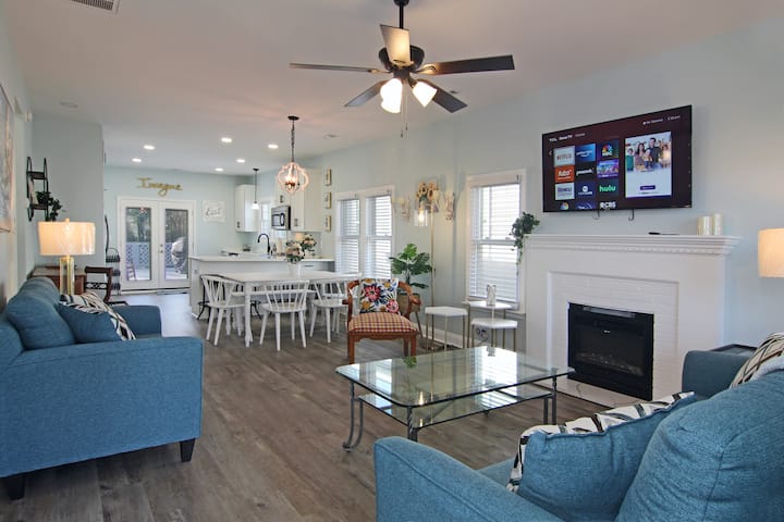 Coastal Downtown Cottage - Near Beaches - Wilmington, NC