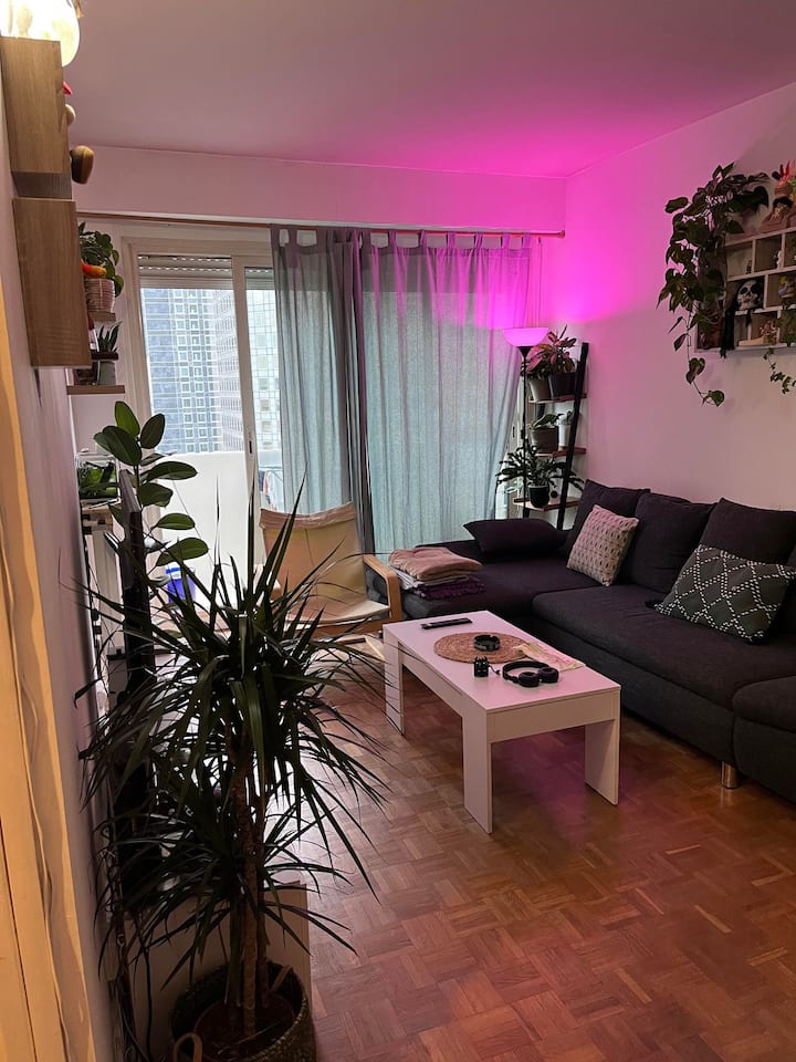 Superbe Appartement En Résidence Calme - Puteaux