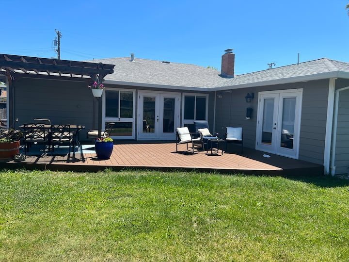 Sunny 4-bdrm Home In Corte Madera - Corte Madera, CA