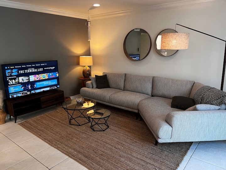 Beautiful Condo In Dallas - Highland Park, TX