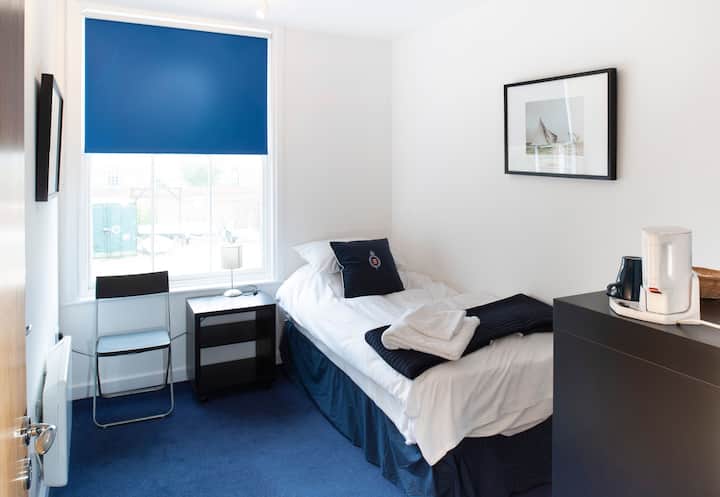 "Stiletto"
First Floor Single Room - Burnham-on-Crouch