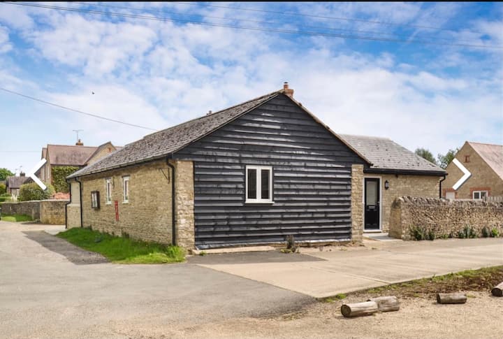 Historic Modernized Character 3 Bed Home. - Bicester
