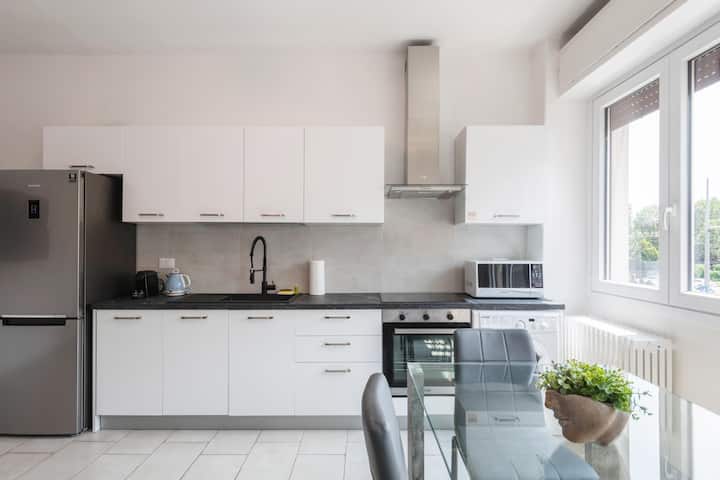 Relstay Gae Aulenti | Bright 1br - Milano