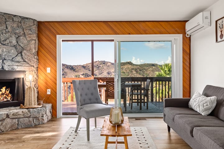 Cozy And Tranquil Home In The Hills Of Topanga - Topanga, CA