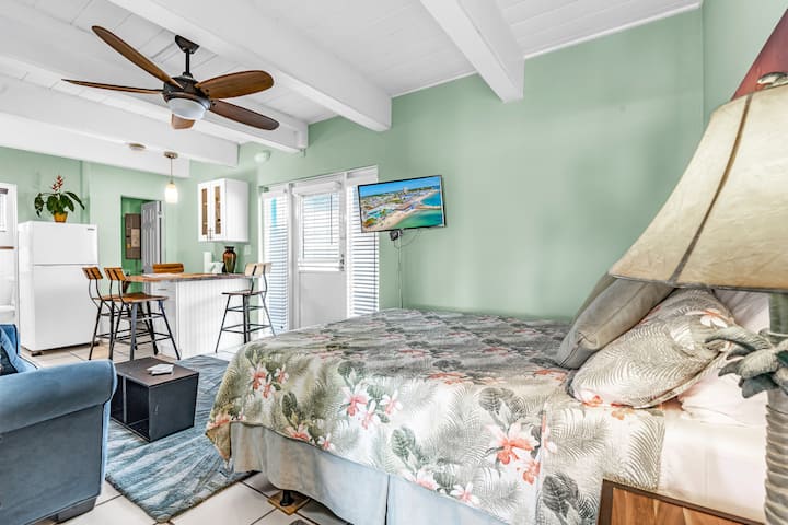 Cabana Club Suite: Key Colony Beach, Florida Keys - Key Colony Beach, FL