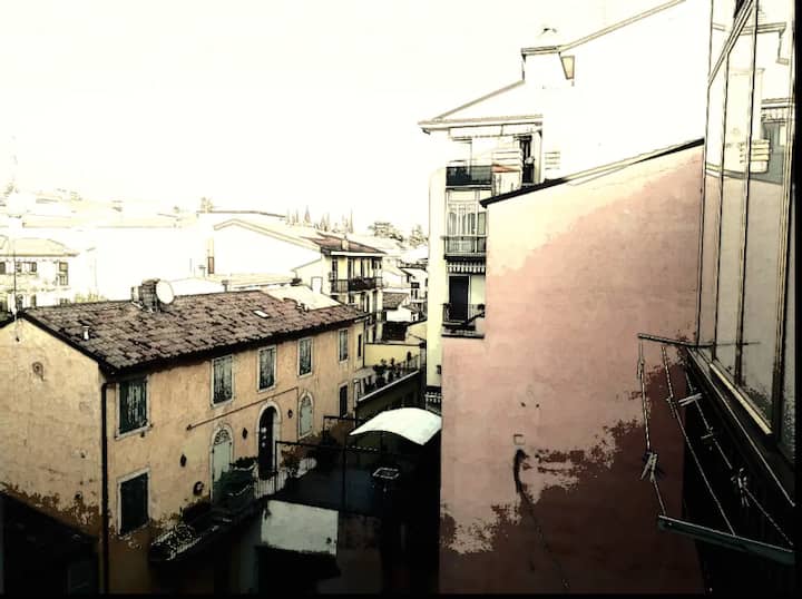 The Little One - Verona