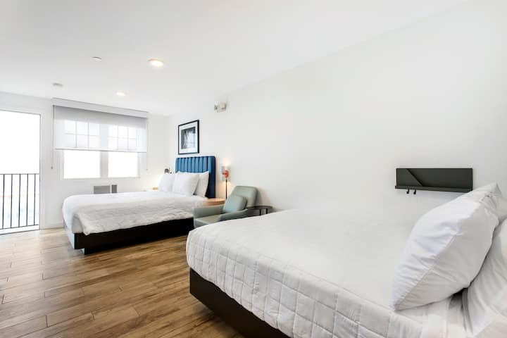 Double Queen Room W/ Small Balcony - Fire Island, NY