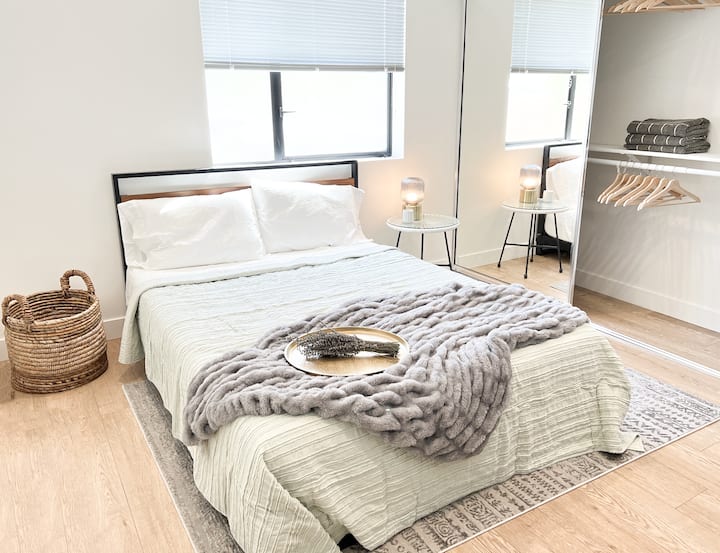 Modern 3-story Townhouse In East Hollywood - Hollywood, CA