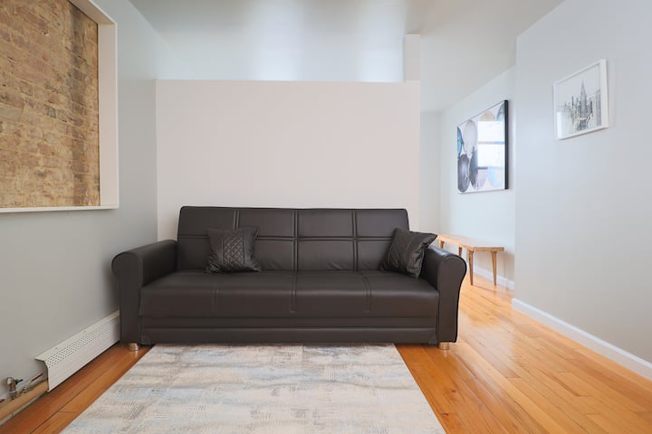 Brooklyn Luv's Ya! Short Walk To Wyckoff Hospital - Brooklyn, NY