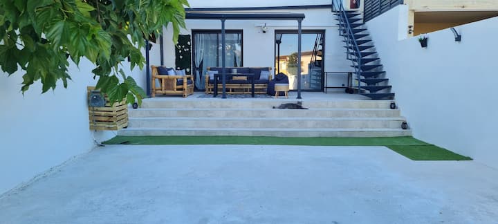 Logement à 3 Minutes à Pied Des Remparts - Saint-Laurent-d'Aigouze