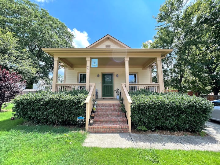 Historical Bungalow 1 Mile From Mercedes-benz - Atlanta, GA