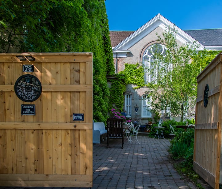 Historic Kingston-artist  Church-sleeps 10 -14 - Kingston, NY