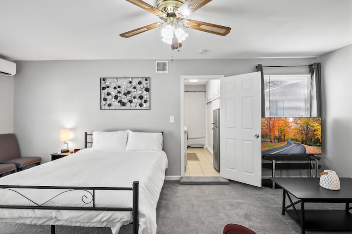 Cozy, Budget-friendly | Ideal For Business Travel - Lancaster, CA