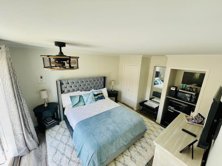 Quiet And Comfortable Private Guest Room. - Chemainus