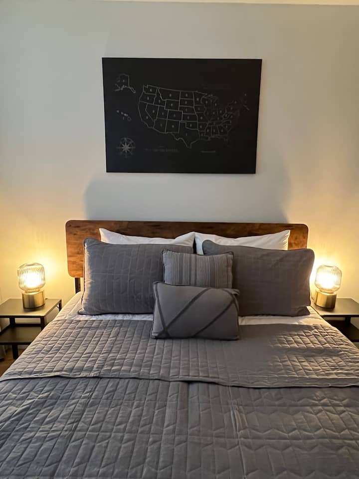 Stylish Studio: Columbia City, Seattle - Seattle, WA