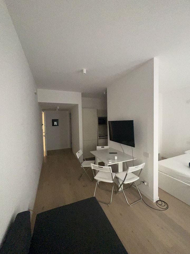 Lovely One Bedroom Condo In The Heart Of Milan - Milán