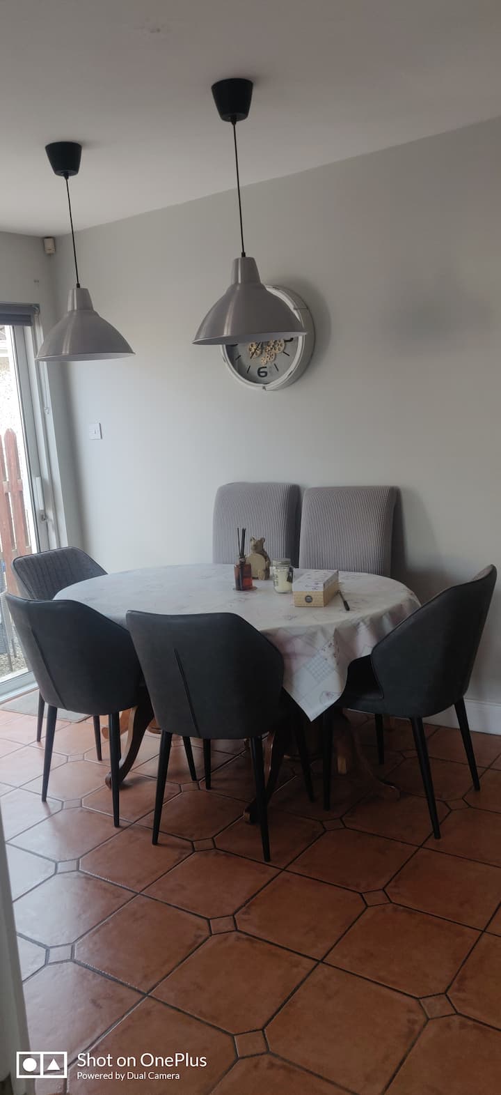 Welcoming Homely 2 Double Bedrooms Available - Carlow