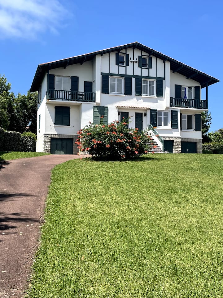 Charmant T3 Dans Maison Typique Basque Jardin. - Saint-Jean-de-Luz