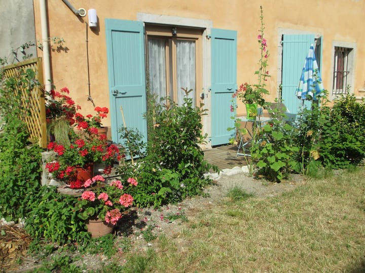 Studio, Calme Avec Jardin Au Rch, Centre De Die, - Die