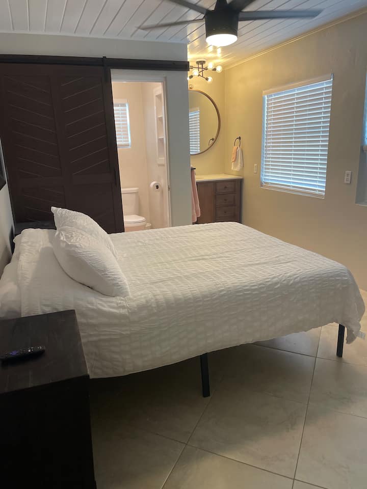 Studio In Downtown Melbourne - Melbourne Beach, FL