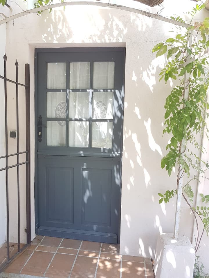 Cosy Cottage On The French Riviera - Cagnes-sur-Mer