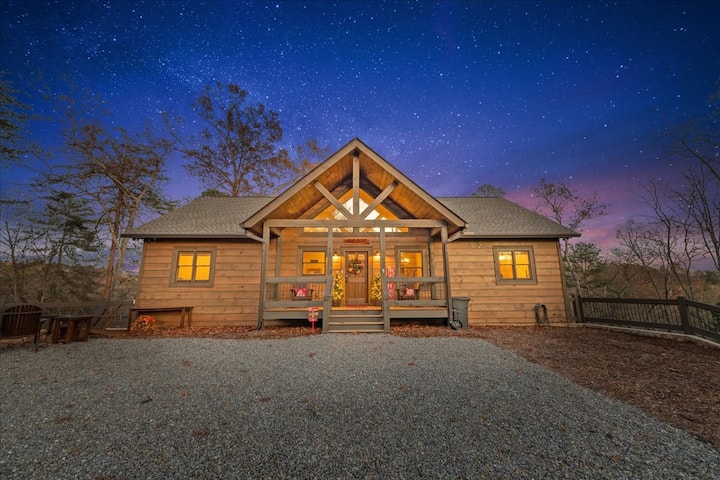 Peaceful Mountain View Cabin Hot Tub Game Room - Ellijay