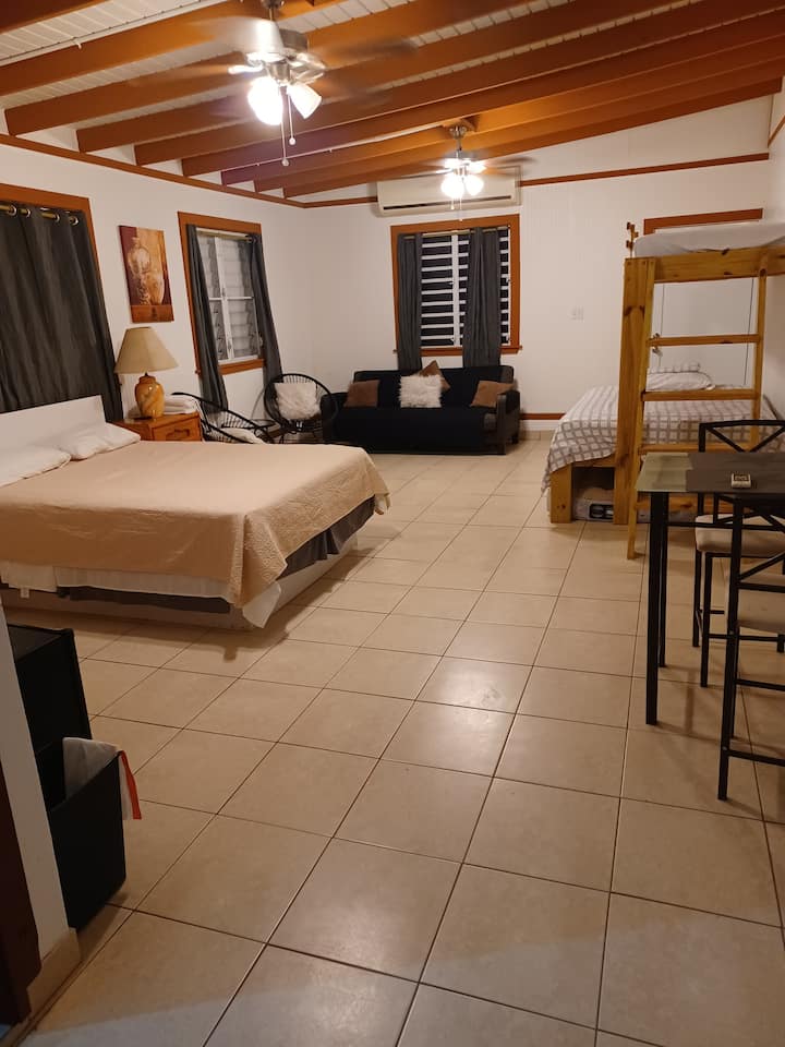 Carlitos Guest Rooms - Guanica