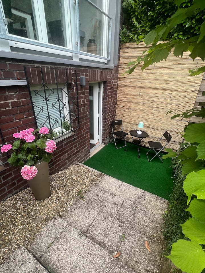 Souterrainwohnung 40m² Am Stadtwald/super Zustand - Meerbusch